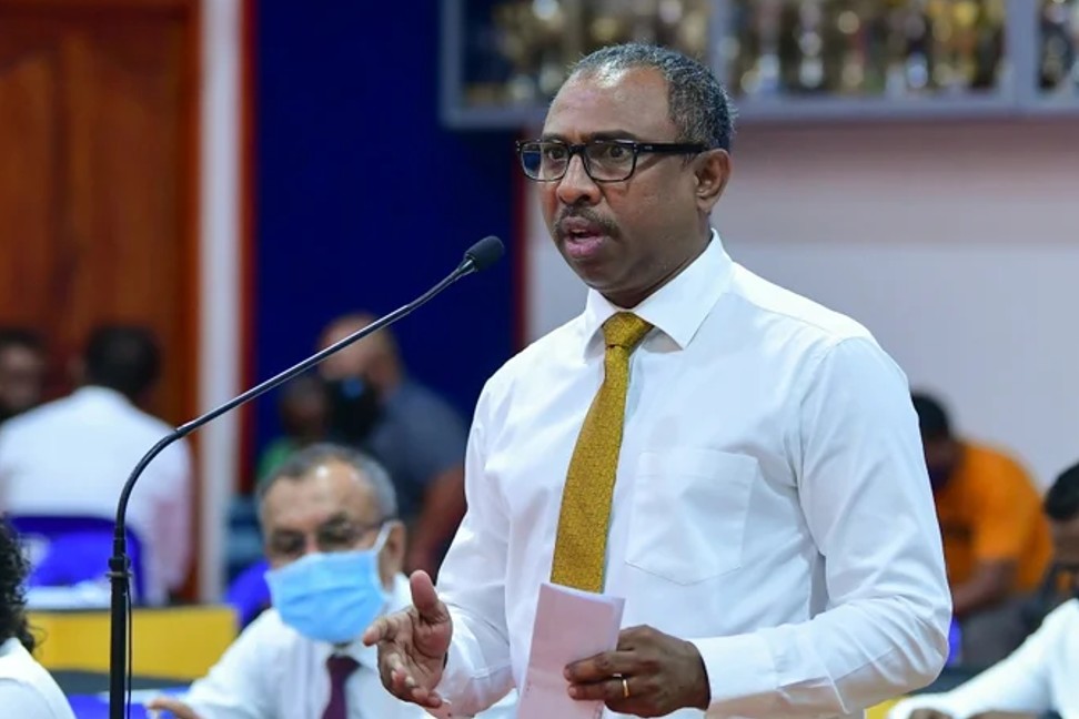 Fiyes | Primaryge insaafuverikan kashavarukohdhinumah Ali Azim ...